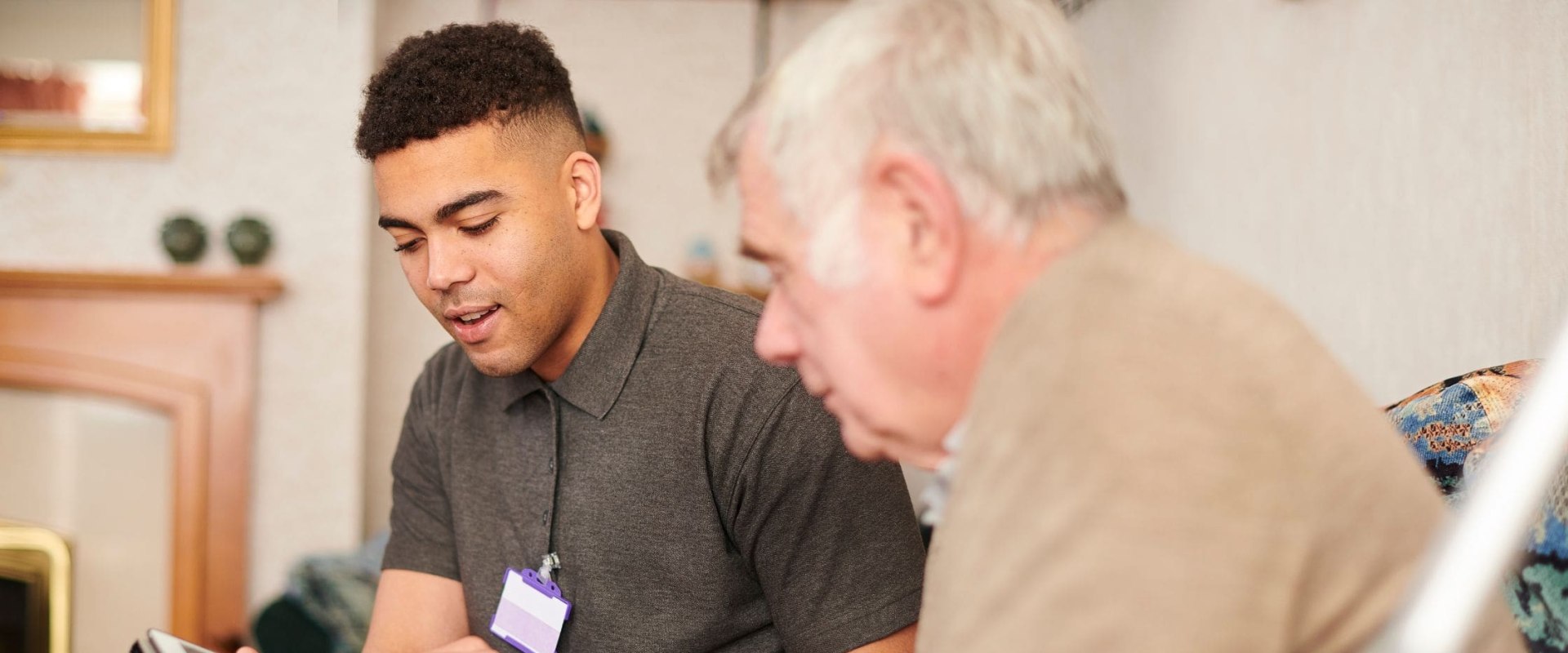 What is the role of an ndis support worker?